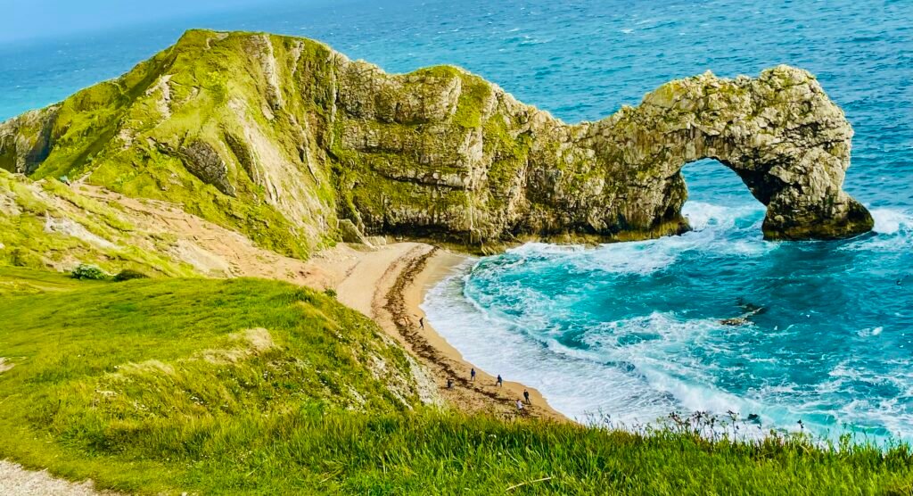 Discover the Magic of DURDLE DOOR – Everything you need to know - THE ...